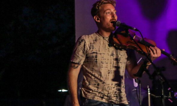 Trevor Hall performs at Abacoa Amphitheatre in Jupiter - South Florida ...